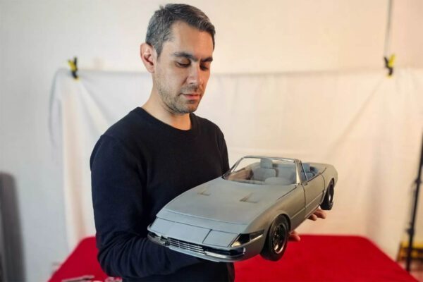 Ferrari 365 GTS/4 Daytona 1/8 Model Kit DIY - Classic Models and Arts